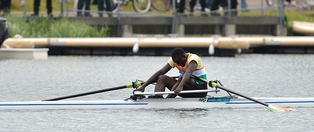 MOMENTOS OLÍMPICOS MÁGICOS 90: EL REMERO NIGERIANO HAMADOU ISSAKA ...