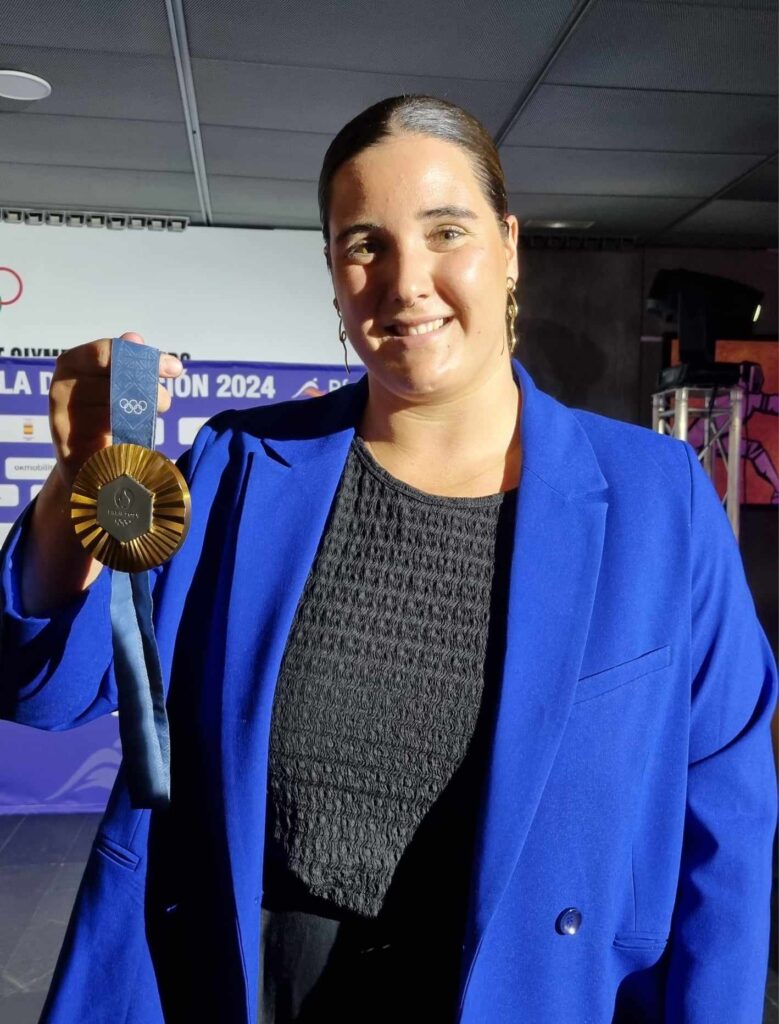 PAULA LEITÓN: «FUIMOS CONCIENCIADAS DE IR A PARÍS A POR EL ORO ...