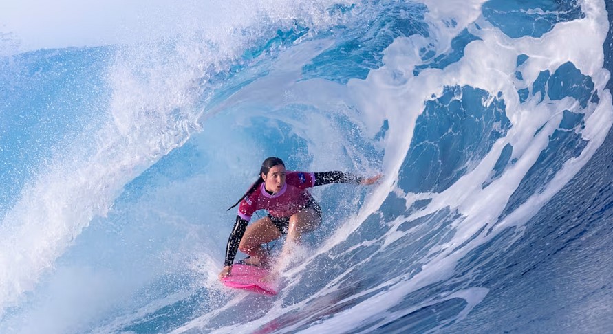 TYLER WRIGHT: TODA UNA VIDA DE LUCHAS DENTRO Y FUERA DEL SURF ...