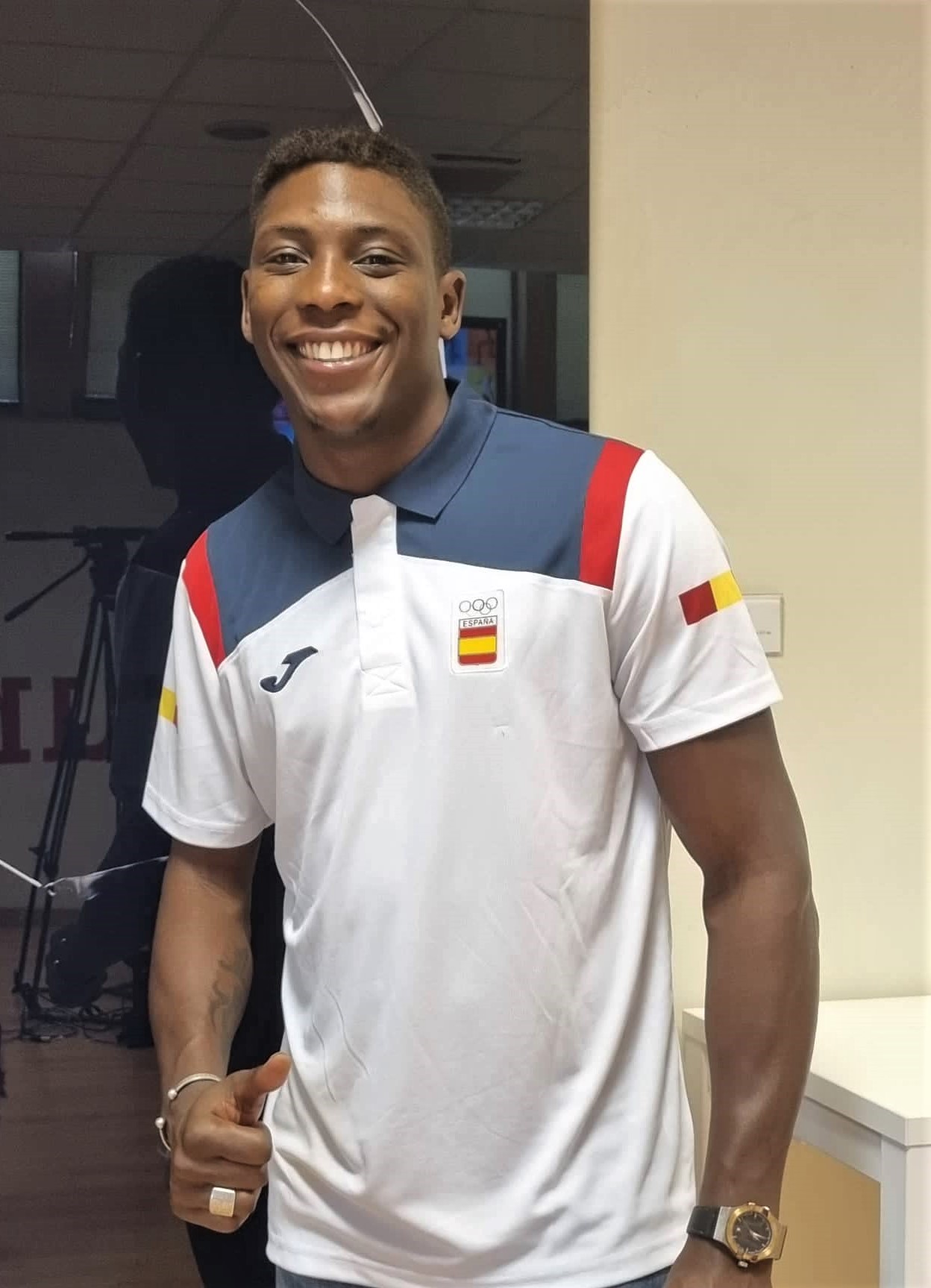 EL BOXEADOR YOUBA SISSOKHO: «ESTOY CENTRADO EN MI OBJETIVO FINAL: PARÍS ...