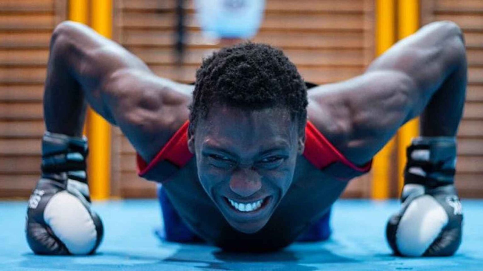 EL BOXEADOR YOUBA SISSOKHO: «ESTOY CENTRADO EN MI OBJETIVO FINAL: PARÍS ...